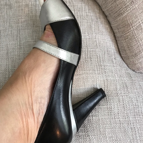 Taryn Rose | Shoes | Authentic Taryn Rose Open Toe Pumps | Poshmark
